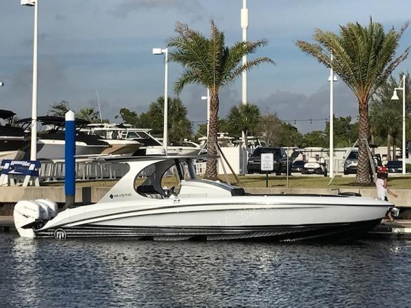 38' Mystic Powerboats M3800-2019-Sarasota-100827821