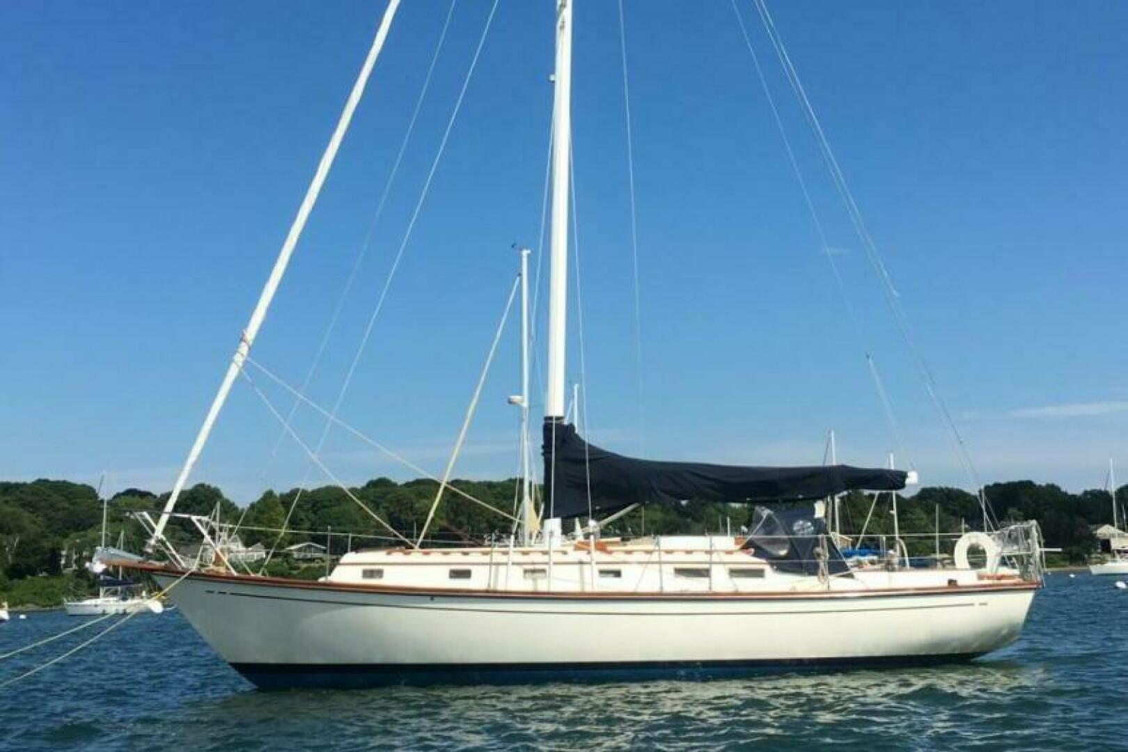 Dickerson 37 1983 - Marine Source